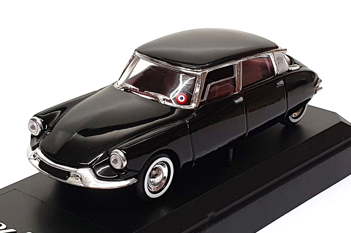 Solido 1/43 Scale Diecast 4566 - 1956 Citroen DS - Black — R.M.Toys Ltd