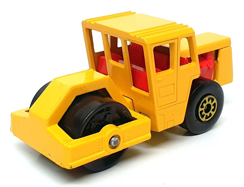 Matchbox 7cm Long Original Diecast No. 72 - Bomag Road Roller - Yellow ...