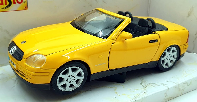 Maisto 1/24 Scale Diecast 31942 - Mercedes-Benz SLK 230 1996 - Yellow ...