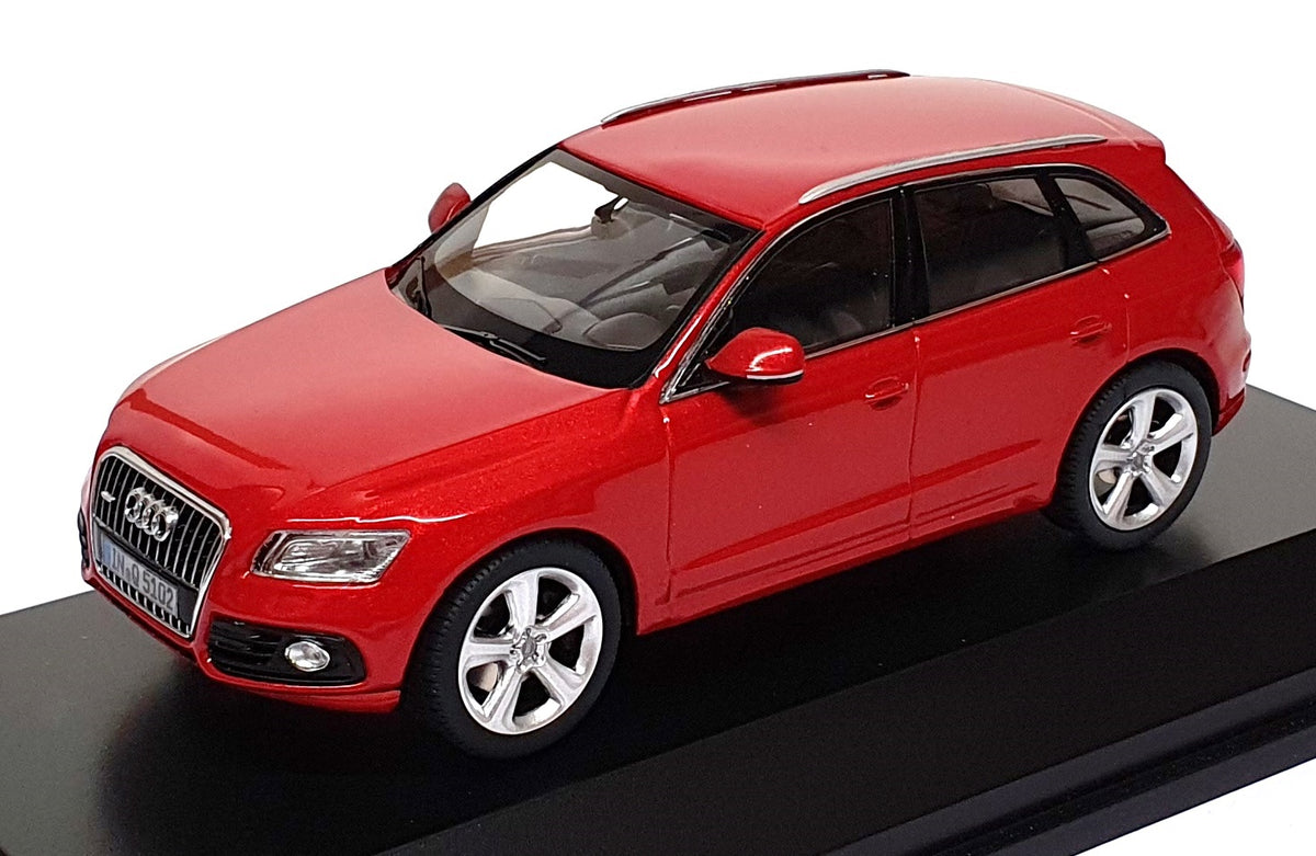 Schuco 1/43 Scale Diecast 450756001 - Audi Q5 - Met. Red — R.M.Toys Ltd