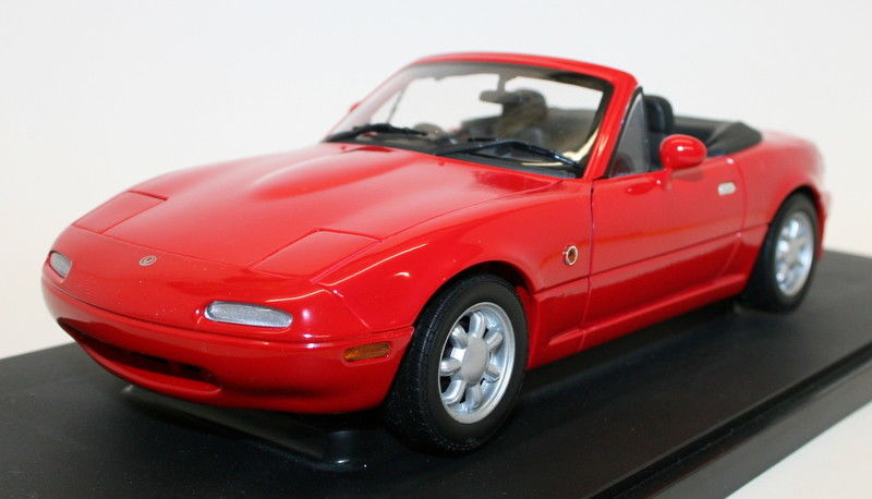 Gate 1/18 Scale Diecast 01012 - Mazda MX5 MK1 RHD - Classic Red — R.M ...