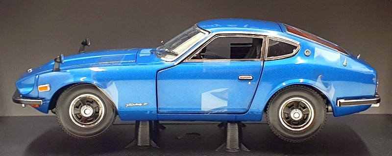 Sun Star 1/18 Scale Diecast 3513R - 1970 Datsun Fairlady Z S30 - Blue — R.M.Toys Ltd
