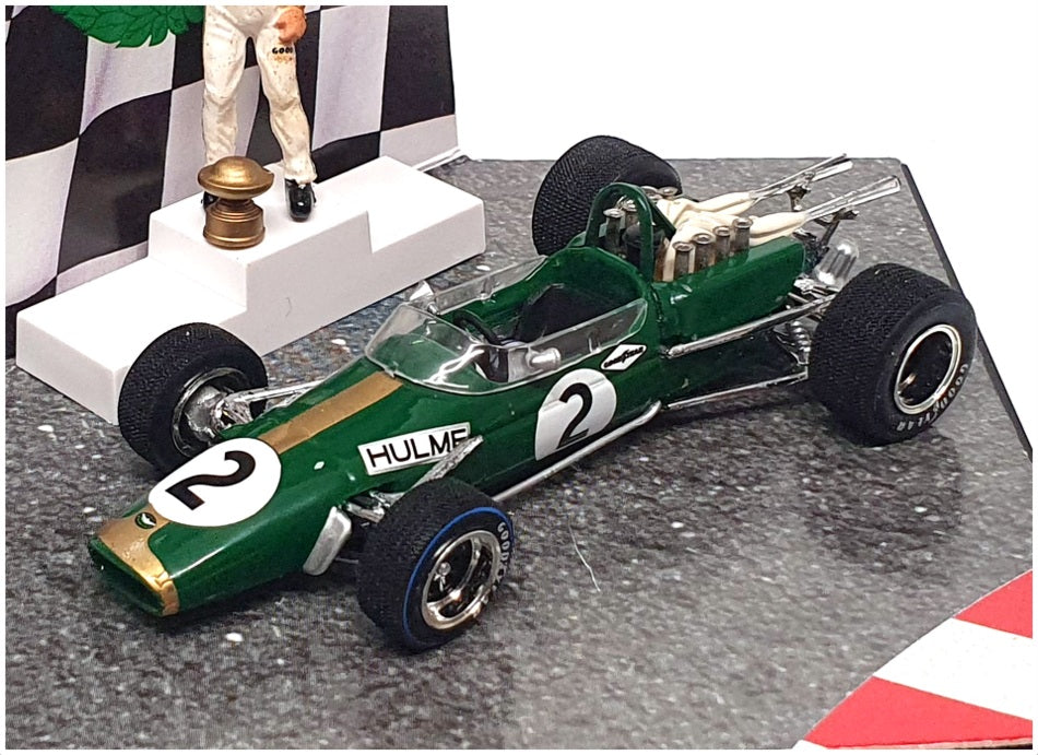 Quartzo F1 World Champions 1/43 Scale QWC99009 - Brabham Repco BT24 Hulme 1967 — R.M.Toys Ltd