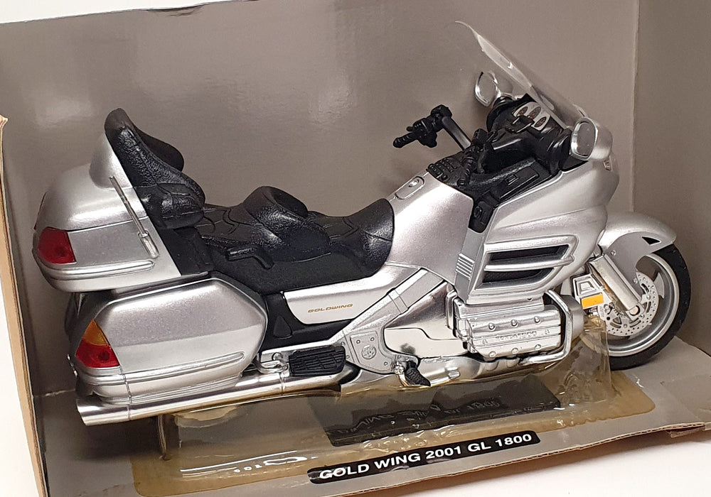 New Ray 1/12 Scale 49256 - Honda Goldwing GL 1800 Motorbike - Silver ...