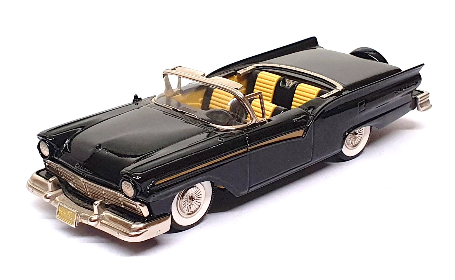 Brooklin Models 1/43 Scale BRK35A - 1957 Ford Skyliner Convertible ...