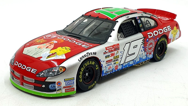 Action 1/24 Scale 102898 - Dodge Intrepid R/T 2002 Muppets NASCAR #19 ...
