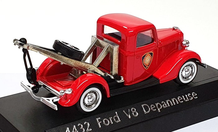 Solido 1/43 Scale Diecast 4432 - Ford V8 Depanneuse Fire Truck - Red — R.M.Toys Ltd