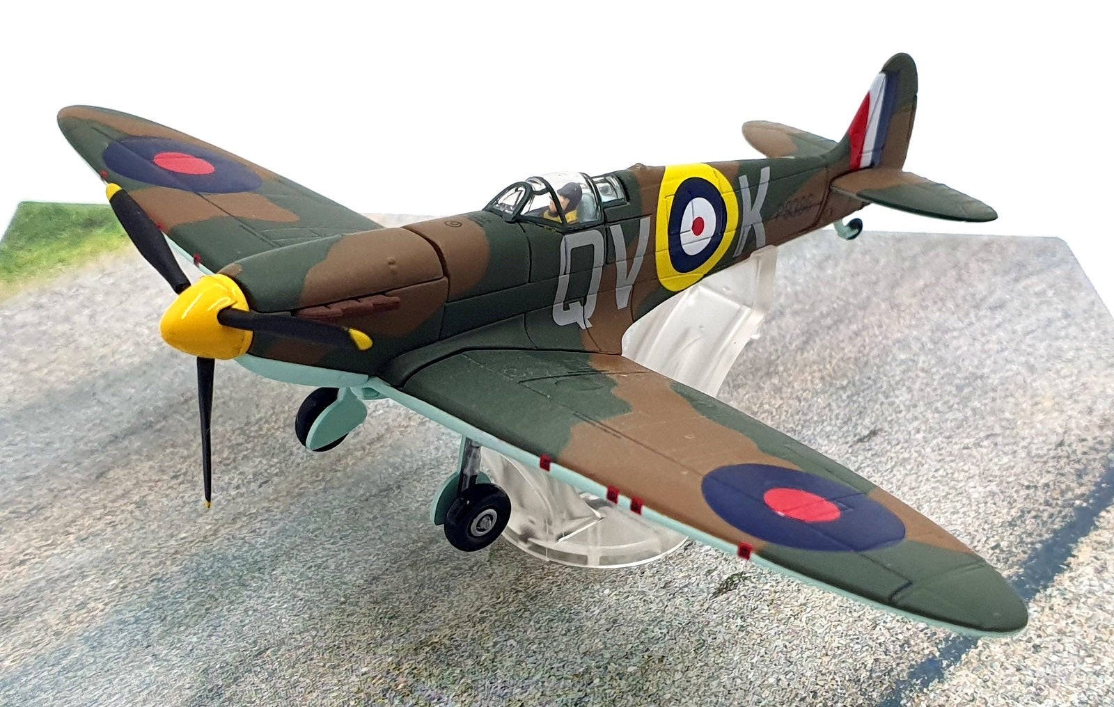 Corgi 1/72 Scale AA31905 - Supermarine Spitfire Mk1 Sqn leader Brian ...