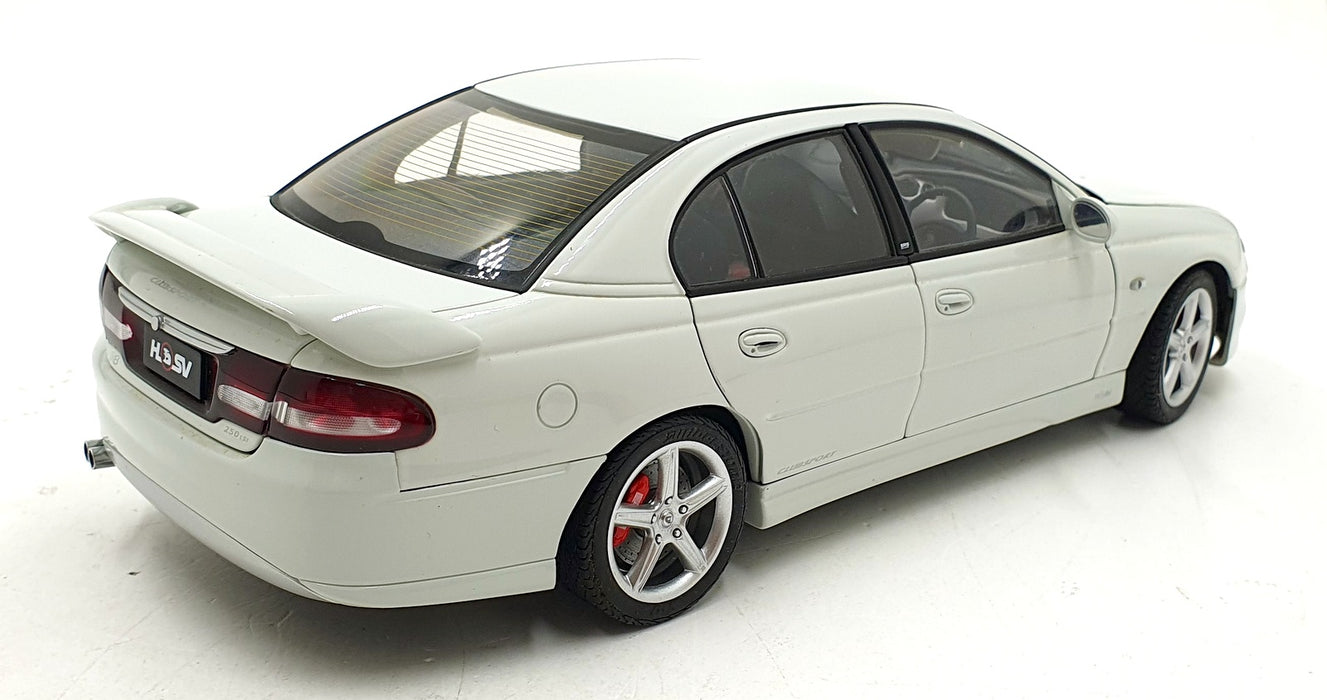Autoart 1/18 Scale Diecast DC7125B - Holden Commodore Clubsport R8 ...