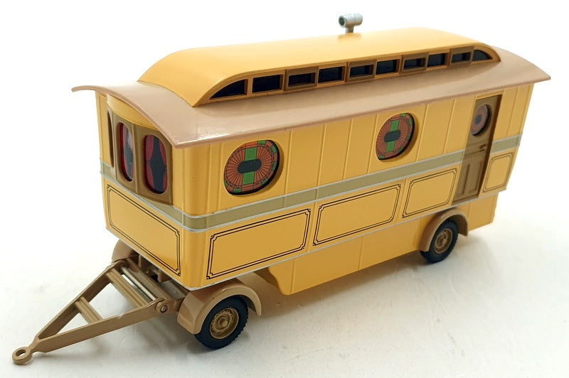 Corgi 1/50 Scale Diecast 97888B - Showman's Caravan - Yellow — R.M.Toys Ltd