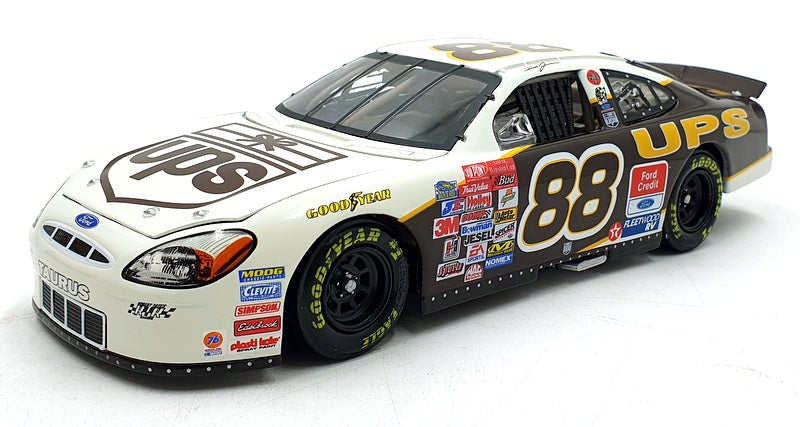 Action 1 24 Scale 101116 2001 Ford Taurus Ups Nascar 88 D Jarrett