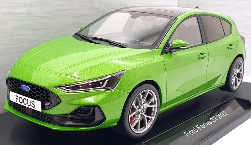 Model Car Group 1/18 Scale MCG18452 Ford Focus ST 2022 Green Met. LHD ...