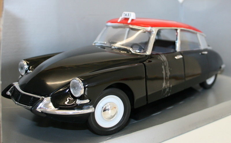 Solido 1/18 Scale Diecast 8050 - Citroen DS Taxi - Red and Black — R.M.Toys Ltd