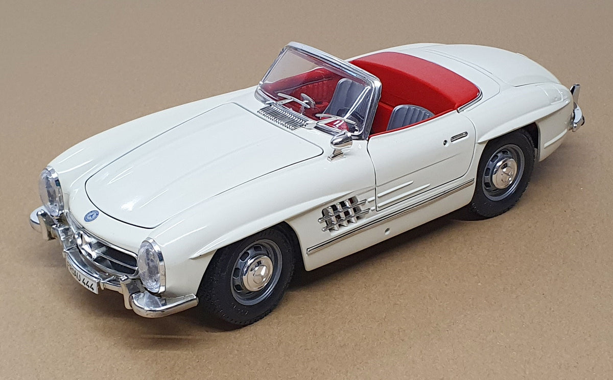 Burago 1/18 Scale 3023 - 1957 Mercedes Benz 300SL Roadster - Ivory — R ...