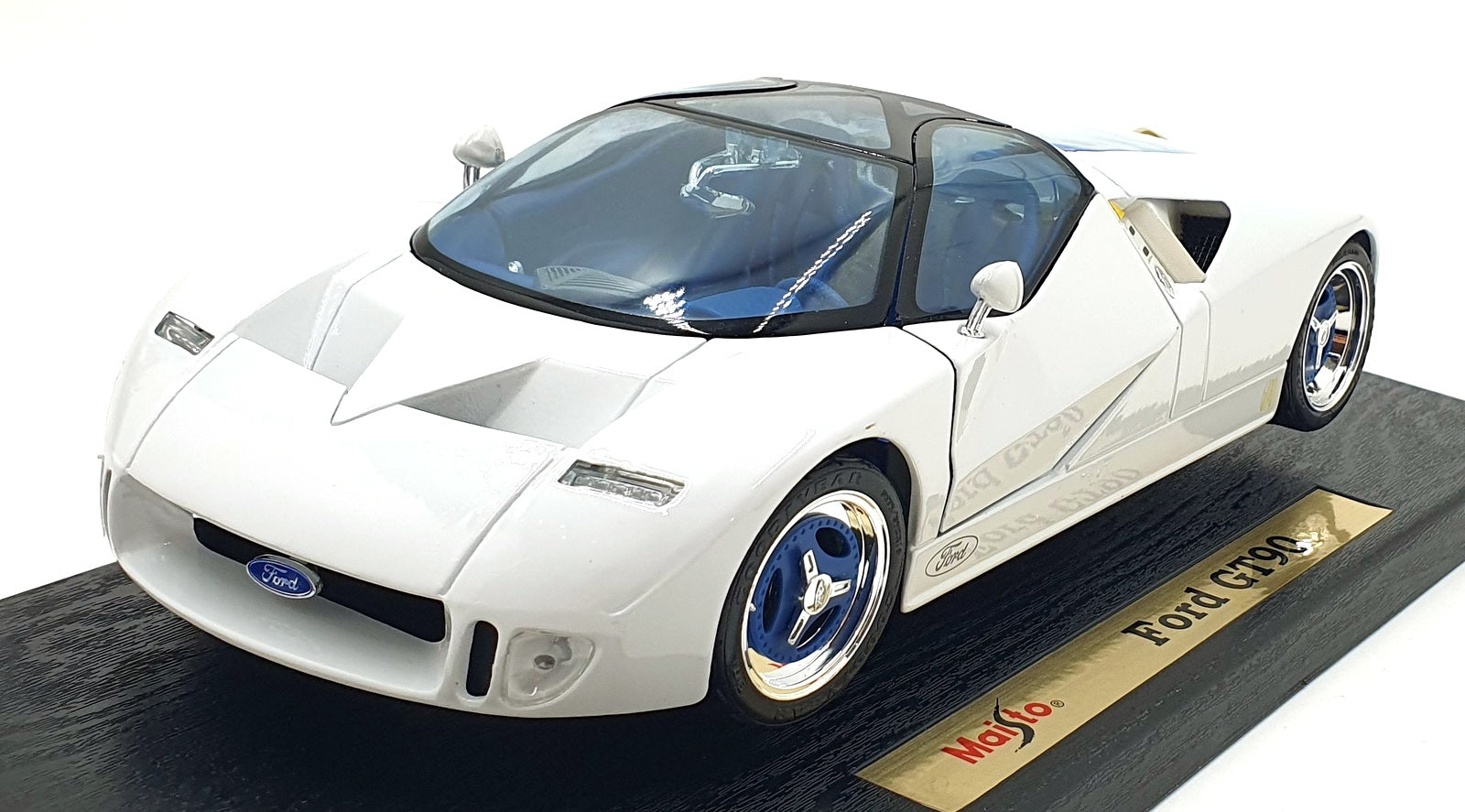 Maisto 1/18 Scale 31827 - Ford GT90 V12 - White — R.M.Toys Ltd
