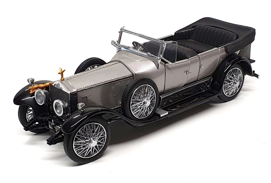 1/24 Scale Model Cars — R.M.Toys Ltd