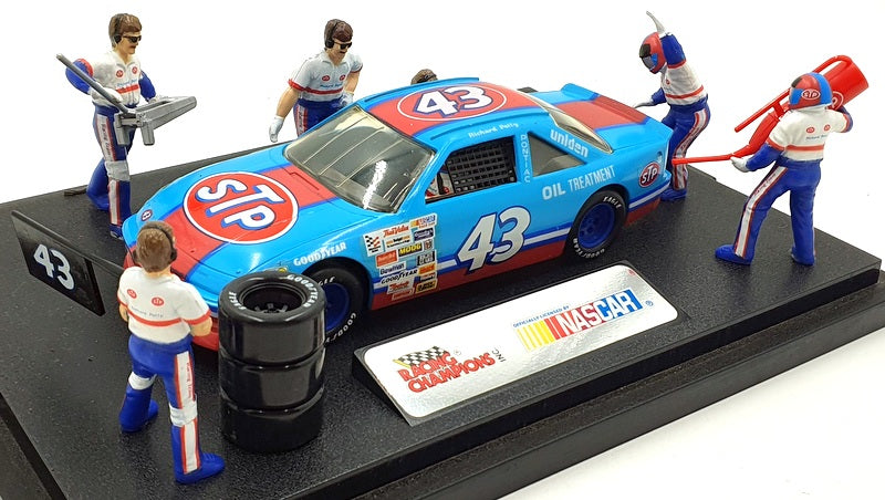 Racing Champions 1/24 Scale RCPS03 - Pontiac NASCAR STP #43 Pit Stop ...