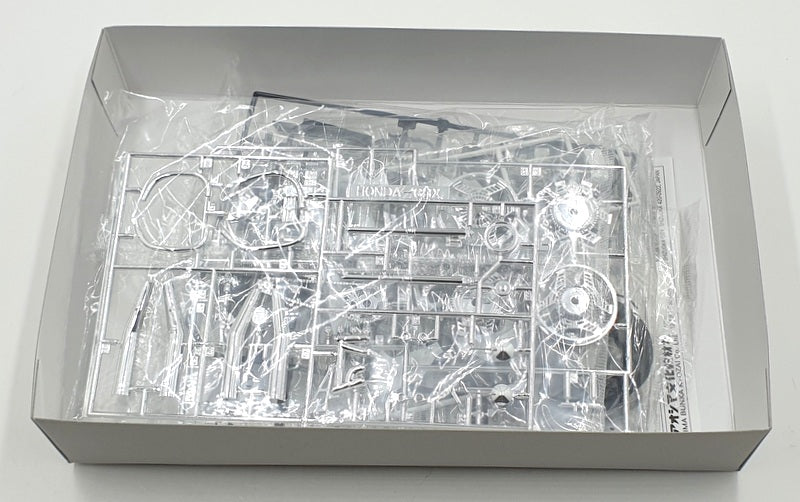 Aoshima 1/12 Scale Unbuilt Kit 63422 - 1981 Honda NC07 CBX 400F Bike — R.M.Toys Ltd