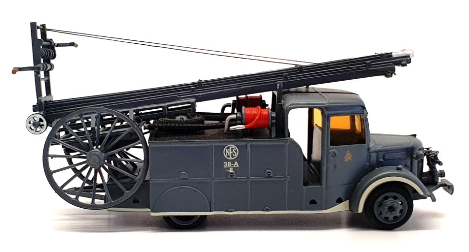 Fire Brigade Models 1/48 Scale FBM33 - Austin K2 Escape Carrying Unit ...