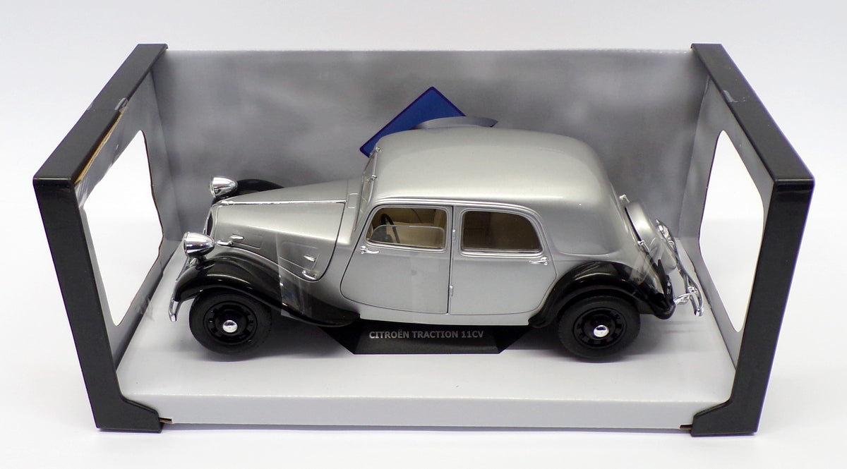 Solido 1/18 Scale S1800904 - Citroen Traction 11CV - Silver/Black — R.M.Toys Ltd