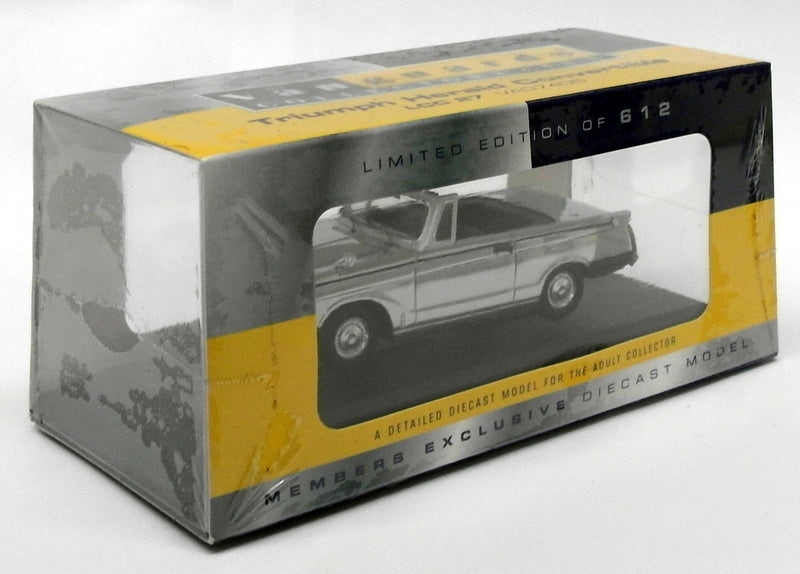 Vanguards 1/43 Scale VA07405 Triumph Herald Convertible.- Members Model ...