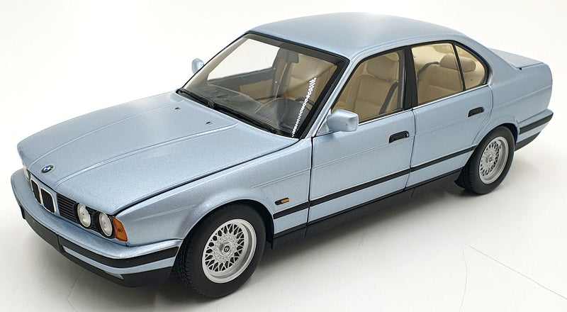 Minichamps 1/18 Scale Diecast 100 024007 - BMW 535i E34 1988 Light Blue ...