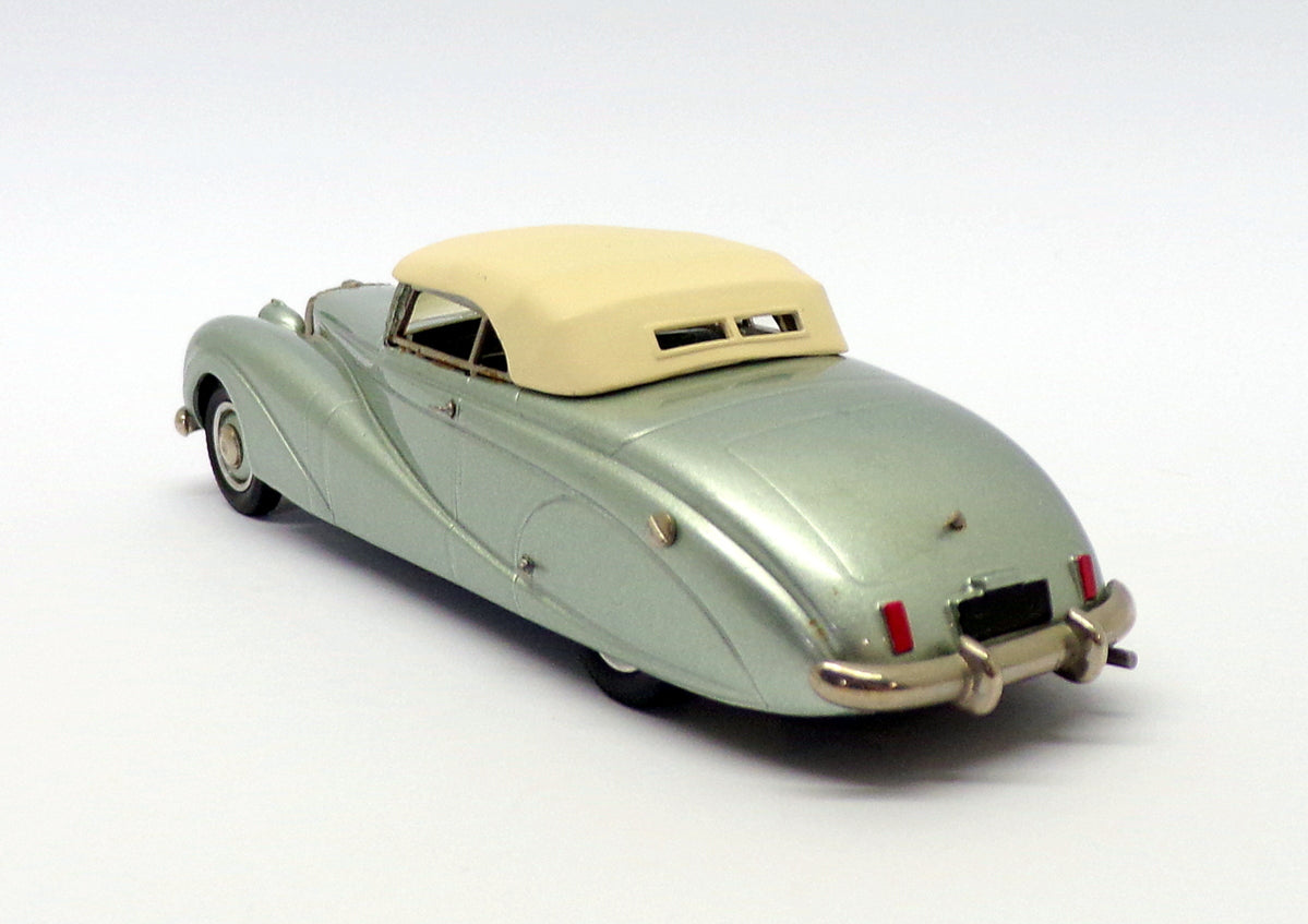 Western Models 1/43 Scale WMS40 - 1948 Daimler Straight 8 - Lgt. Green ...