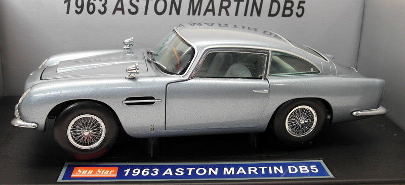 Sunstar 1/18 Scale - 1003 1963 Aston Martin DB5 Light Metallic Blue — R ...