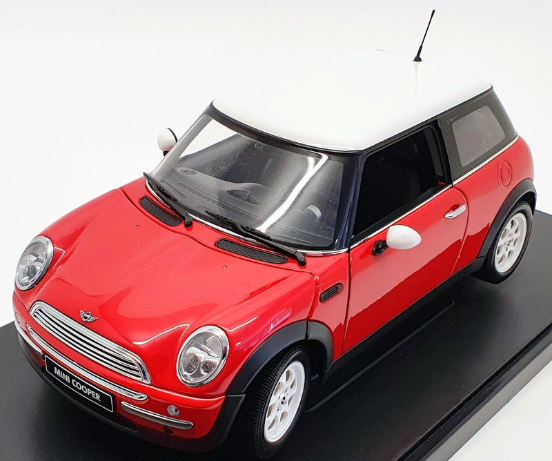 AutoArt 1/18 Scale 74822 - 2001 BMW Mini Cooper - Red — R.M.Toys Ltd