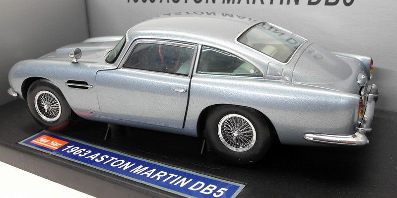 Sunstar 1/18 Scale - 1003 1963 Aston Martin DB5 Light Metallic Blue — R ...
