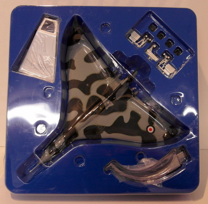 Corgi 1/144 Scale diecast AA31201 Avro Vulcan B.2 XM600 617 Dambusters ...