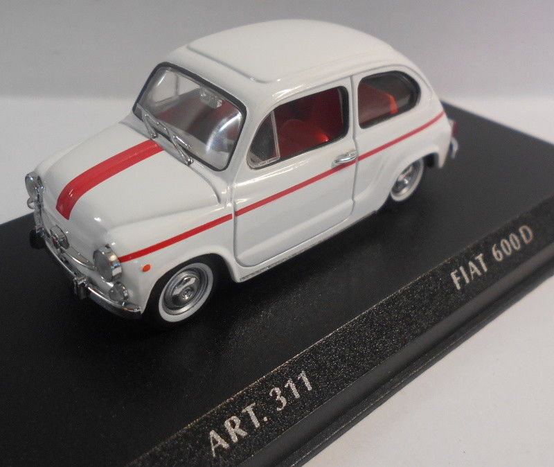 Corgi Detail 1/43 Scale - ART.311 FIAT 600D 1965 WHITE — R.M.Toys Ltd