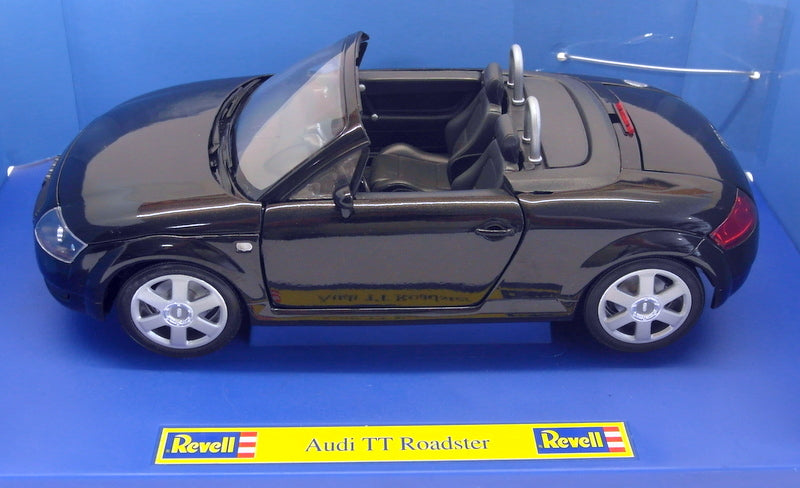 Revell 1/18 Scale - 08980 Audi TT Roadster - Black — R.M.Toys Ltd