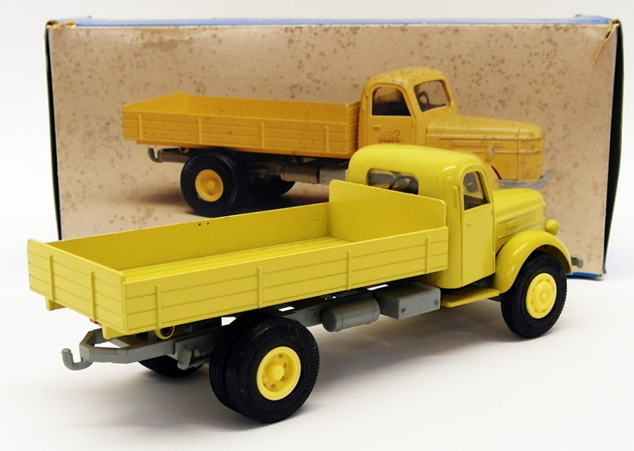 Conrad 1/43 Scale Model Truck 280878 - Volvo Tipper Truck - Yellow — R ...